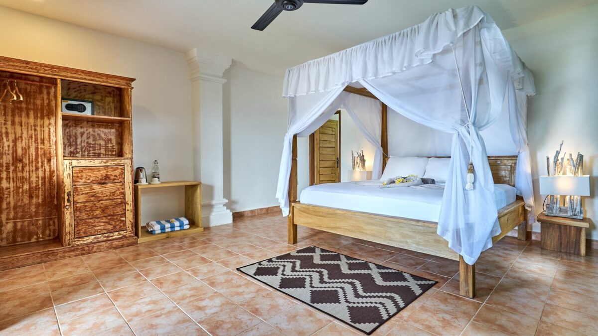 About Us - Vienna Beach Resort