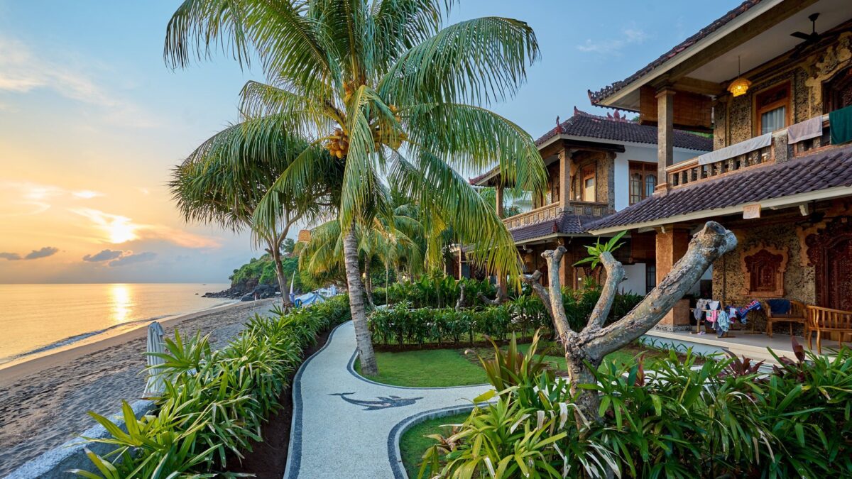 About Us - Vienna Beach Resort